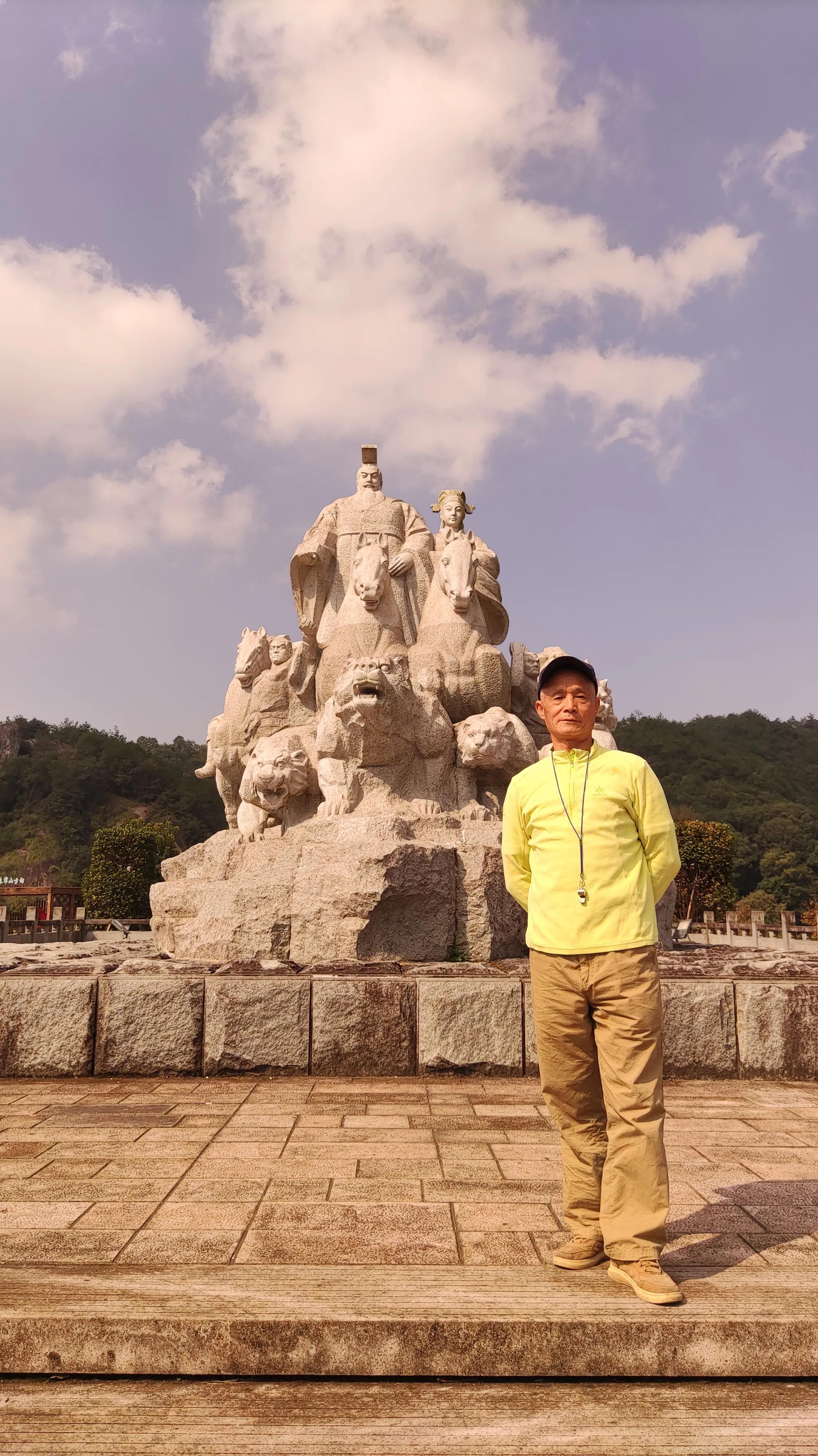 Traveling in Xiandu in Golden Autumn and October ~ Travel Guide - iNEWS