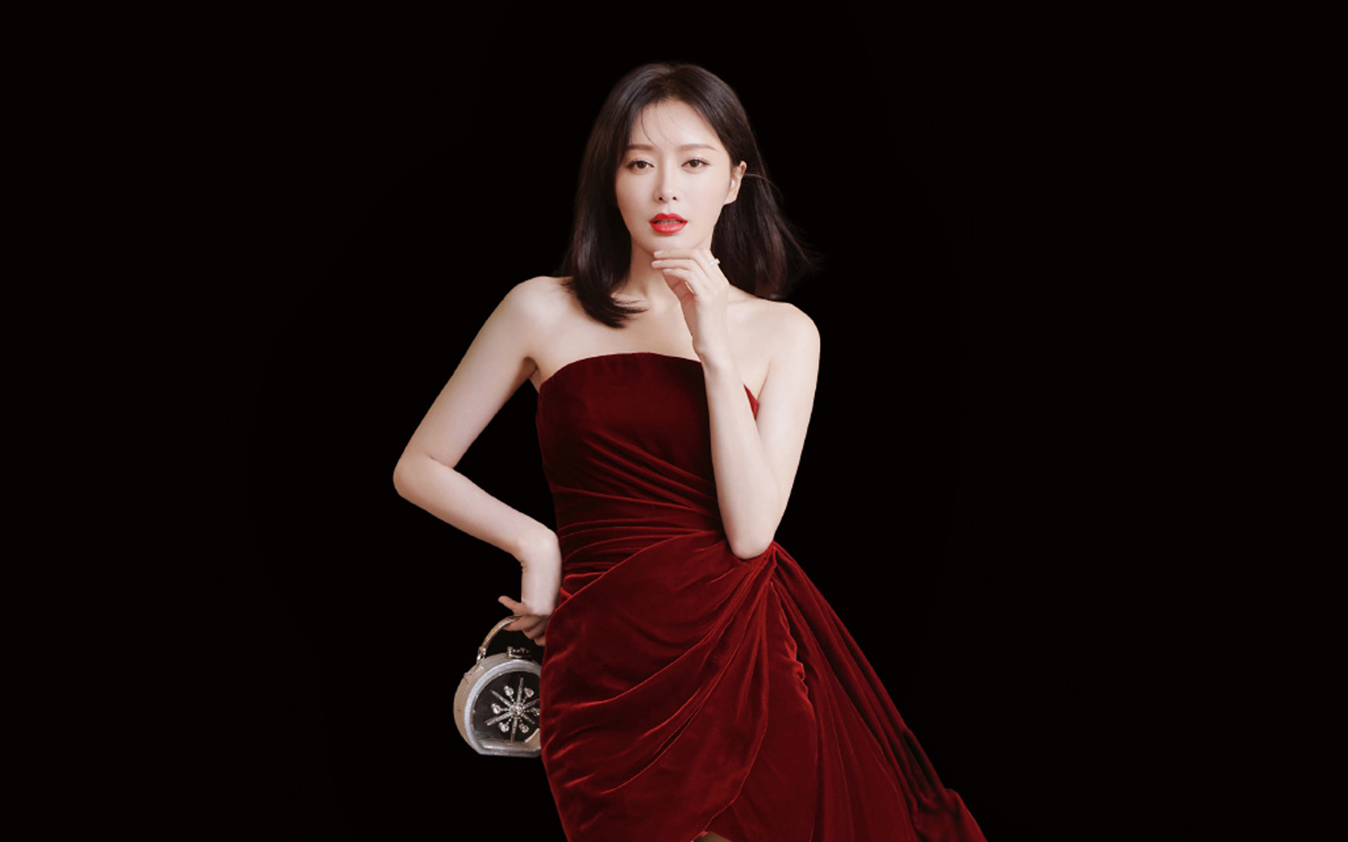 Entertainment Comments: Tang Yan, Hu Xianxu, Ouyang Nana, Yu Shuxin ...