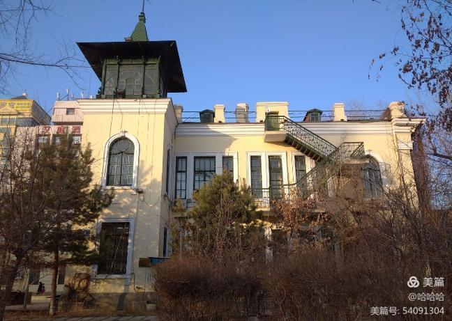 A rare old western-style building in Harbin with two colors and two ...