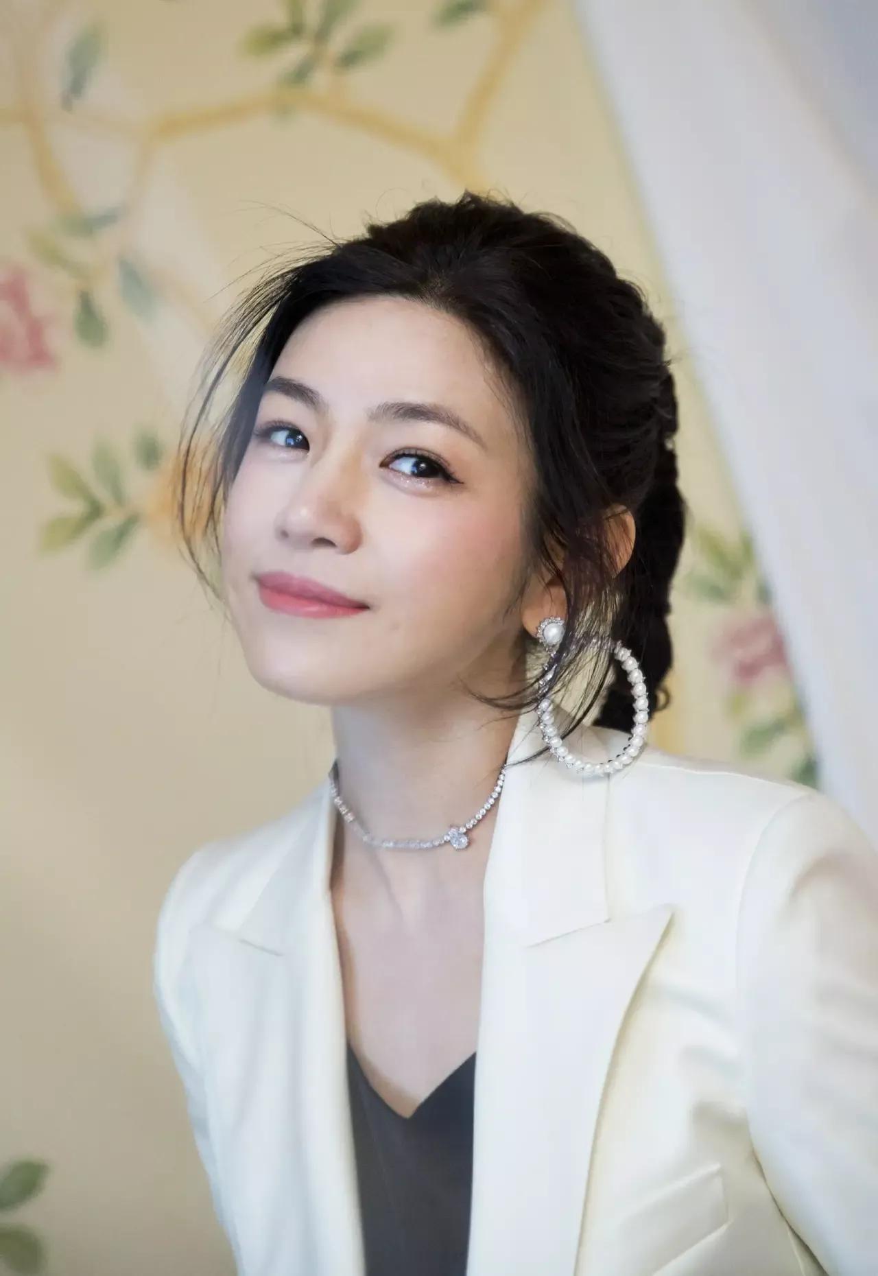 "Pure girl" Chen Yanxi: went abroad at the age of 18, debuted at the ...