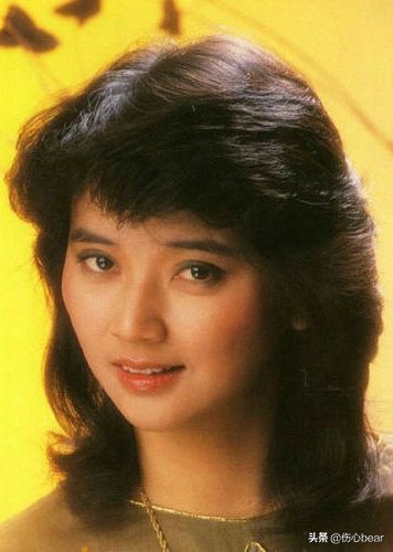What has Hu Huizhong experienced from the "jade girl" to the "desire ...