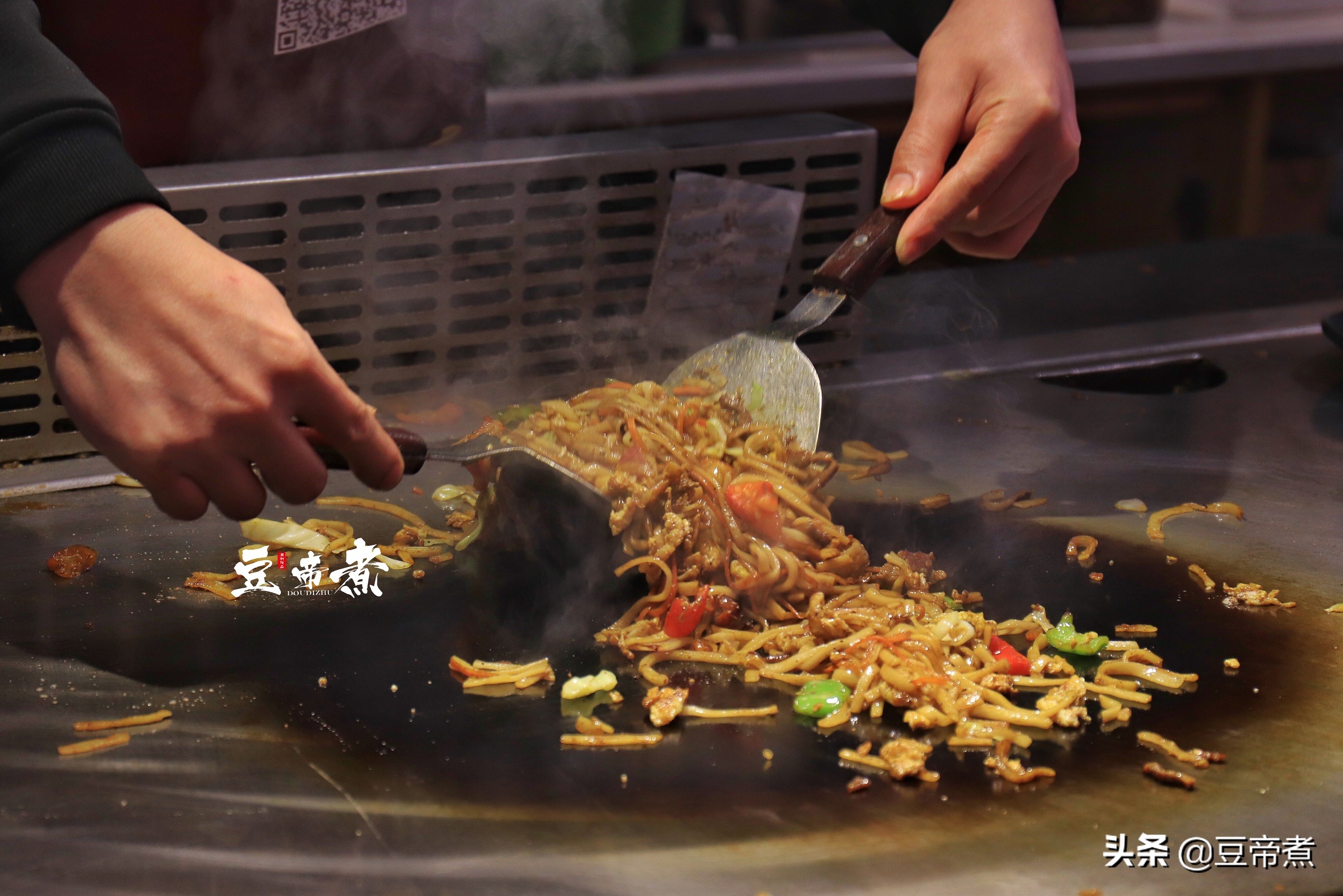 Apart from Pozi Street in Changsha during the National Day, where else ...