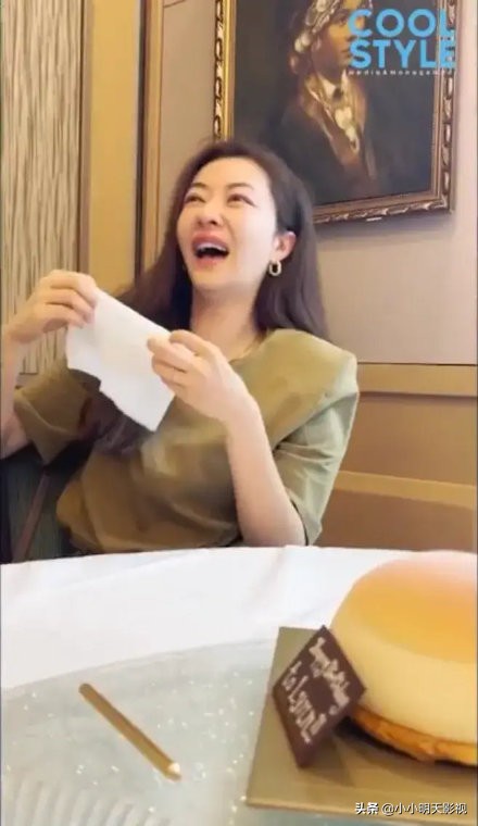 Xiong Dailin smiled happily on her 41st birthday, participated in her ...