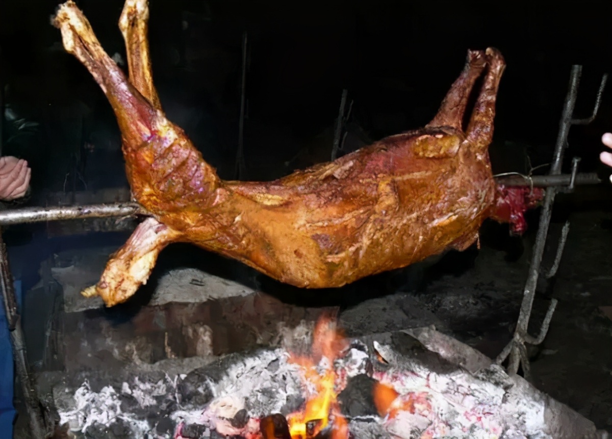 The roasted whole lamb that was once popular all over the country, why ...