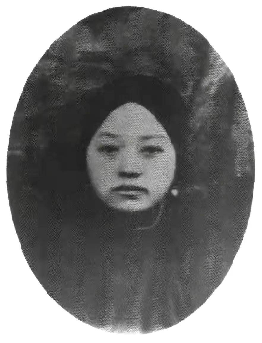 Hu Sidu wrote an article criticizing his father Hu Shi, and he wanted ...