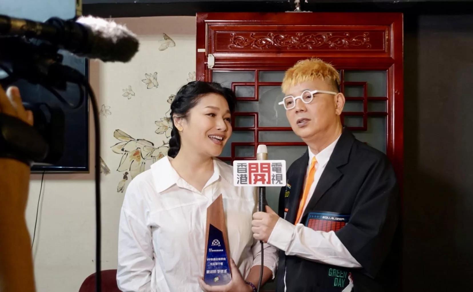 Singers Yan Shuming and Li Jianda won the best choral song award - iNEWS