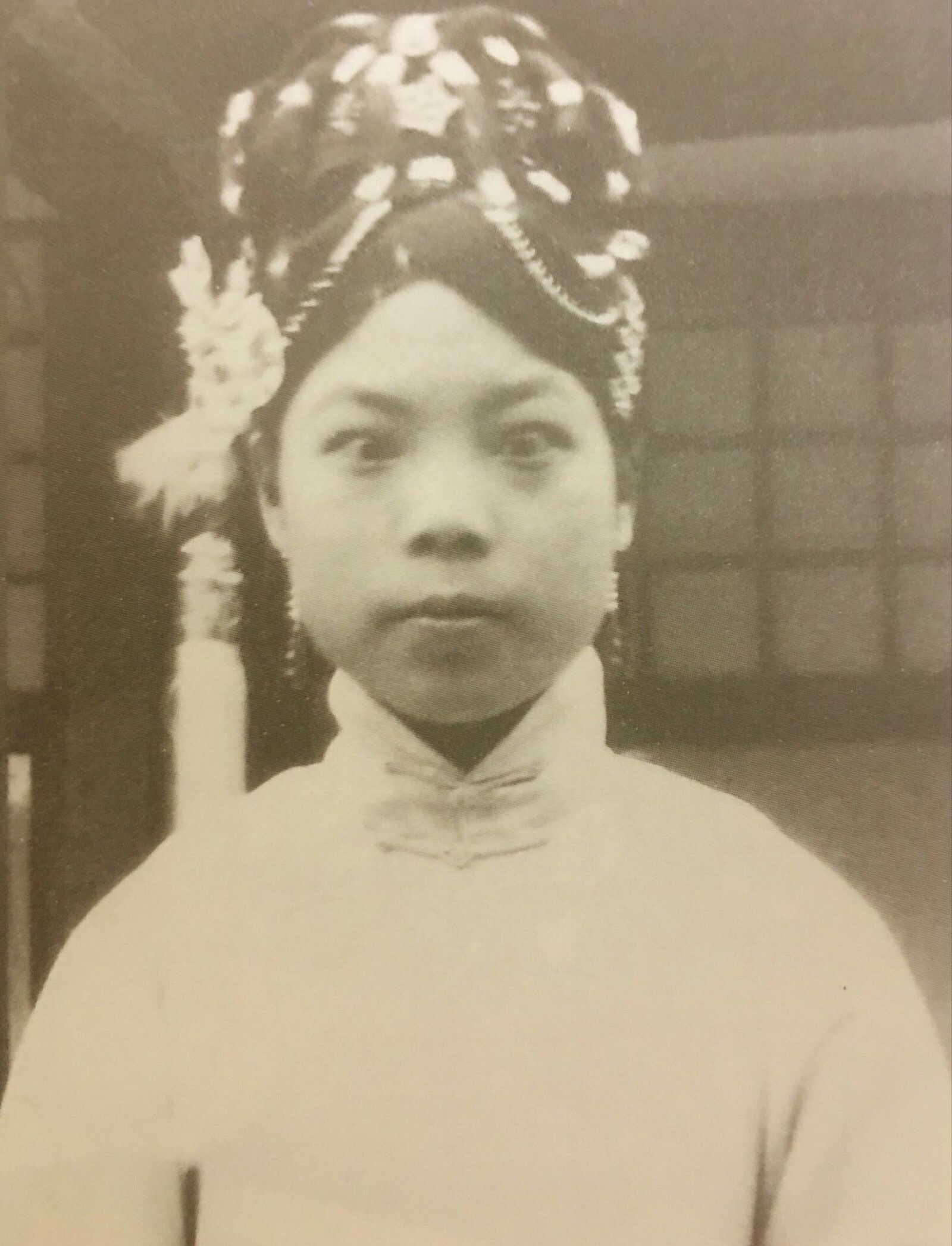The last emperor Puyi married five wives and was divorced twice ...