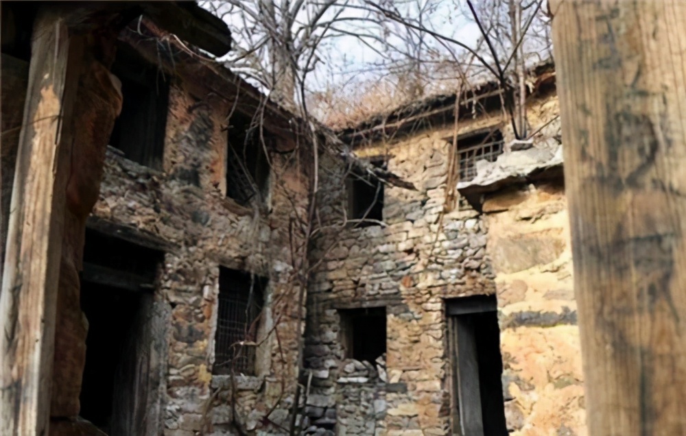 In a particularly dangerous village in China, 9 of the 10 people who ...