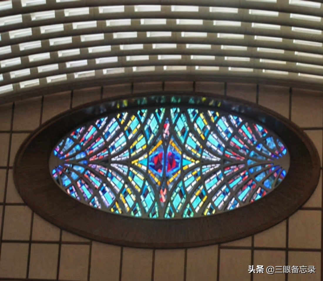The dark secret behind the Papal Hall in the Vatican, the symbolism of ...
