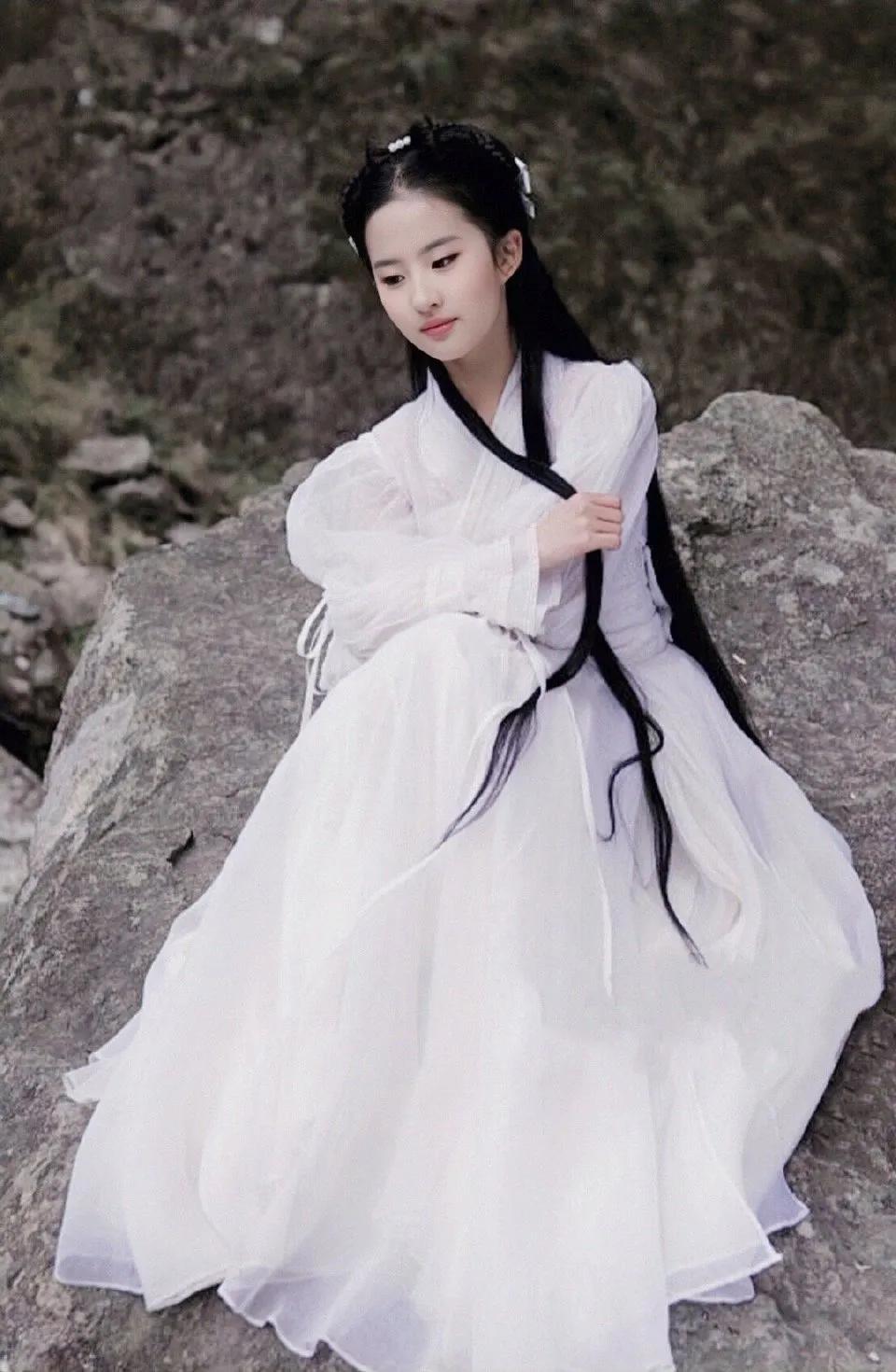 The most beautiful little dragon girl in my heart - iMedia