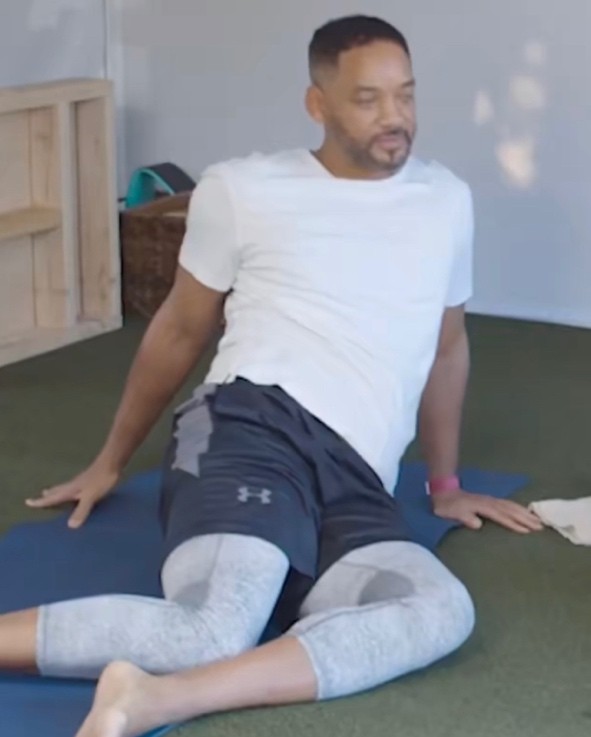 The 52-year-old King Will Smith soared in weight, practiced yoga with a ...
