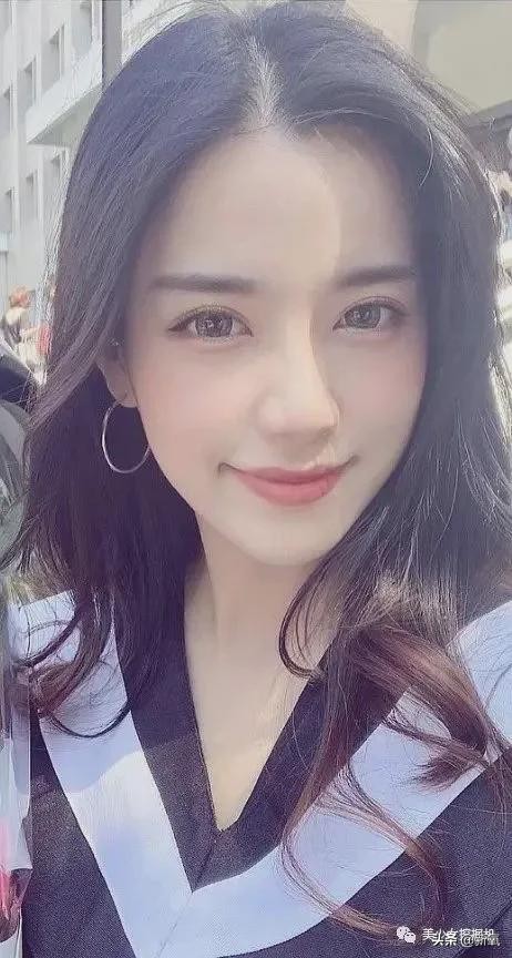 What is the charm of Yi Mengling?Girls all over the net are crazy and ...