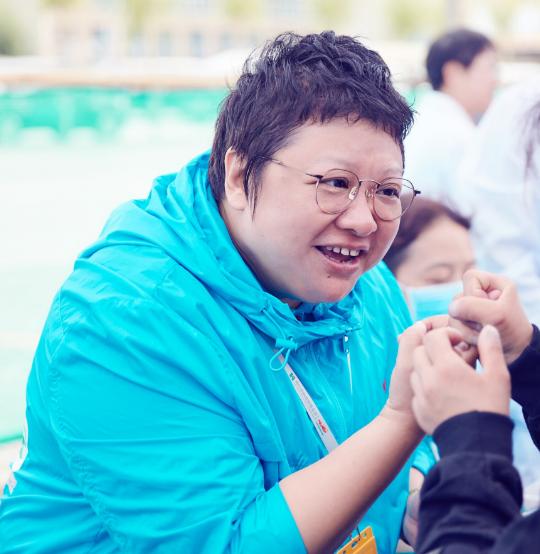 Fainted due to overwork, Han Hong is still thinking about rescue, and ...