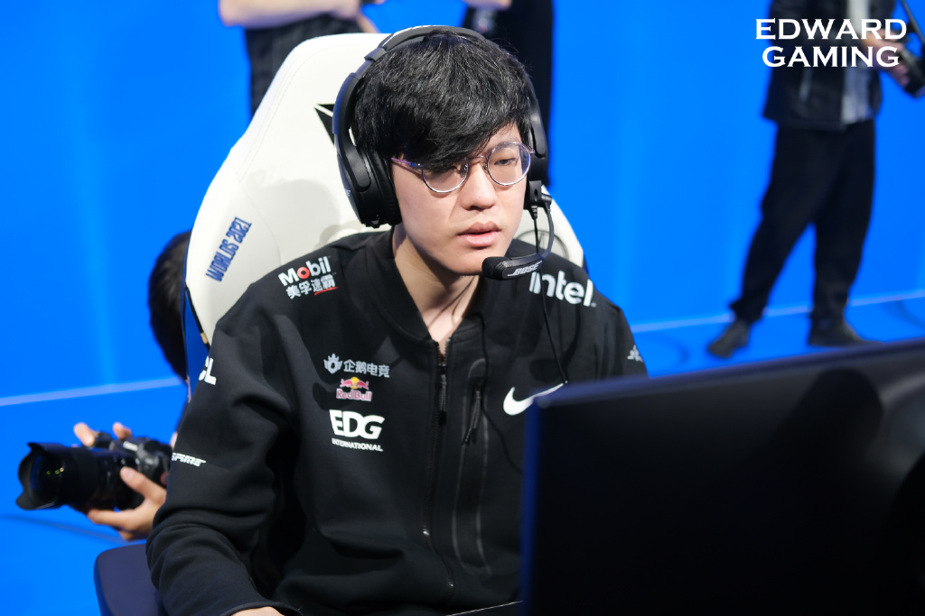 "S11 Red and Black List" is not broken or standing!The new king ...