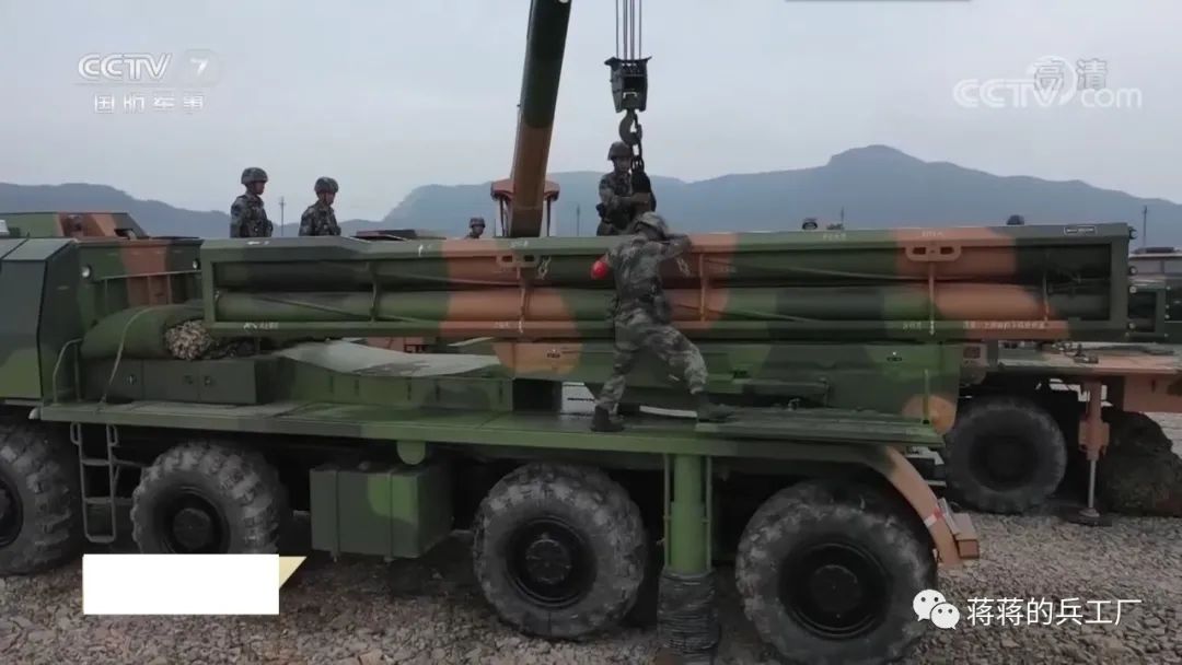 Explain the modular loading of the PHL-191 long-range rocket launcher ...