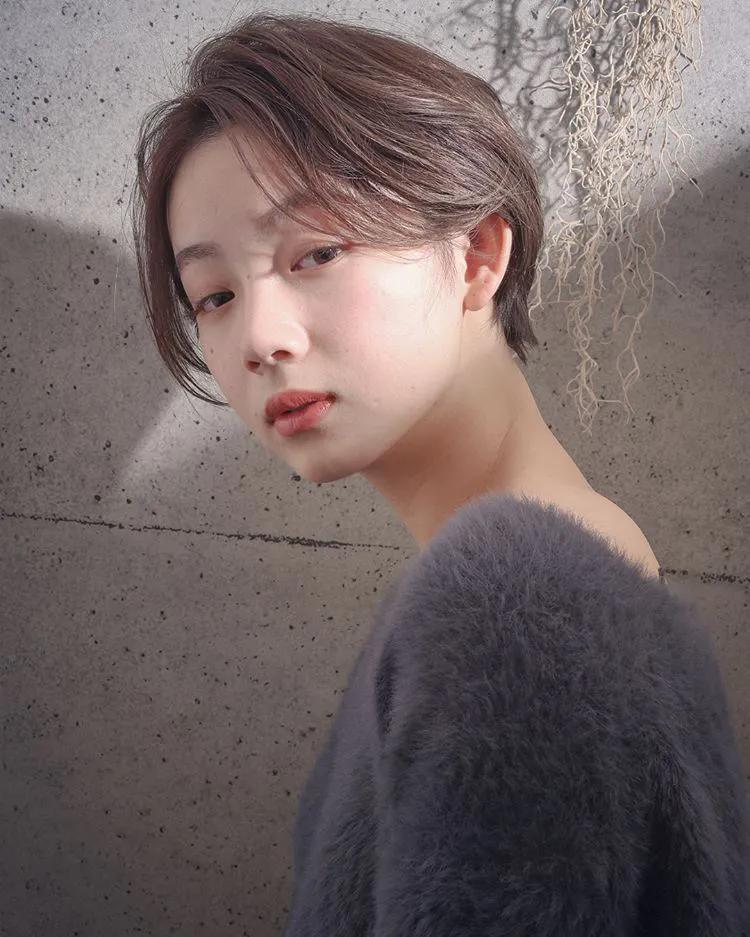 The characteristics of "cat face" women - iMedia