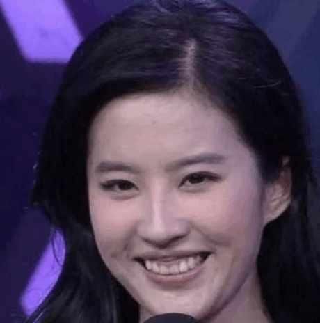 It's all laughing, why is Bai Lu praised for "laughing powerfully" and ...