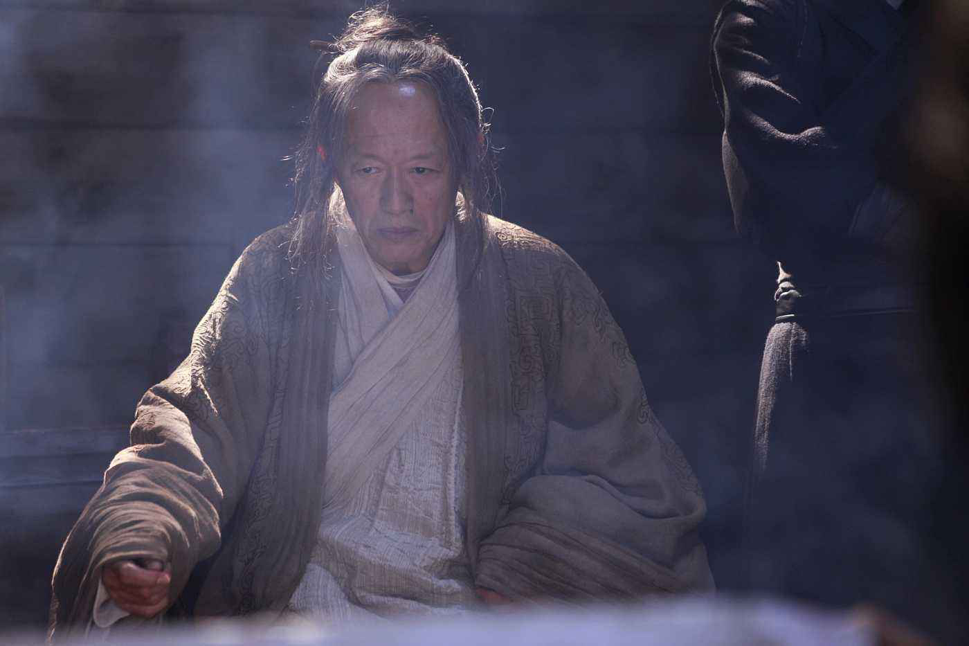 Wei Zhongxian is so powerful, why would he lose to the young Emperor ...