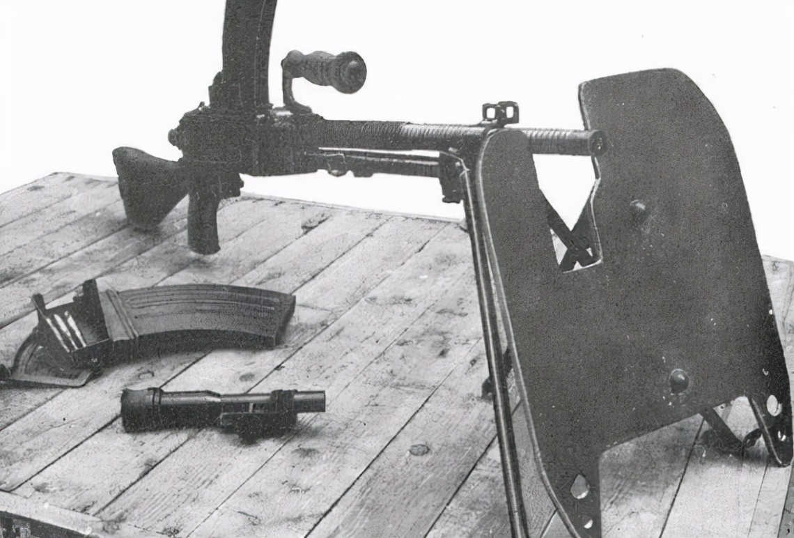 Dongying "Czech-style"-Japanese Type 96/99 Light Machine Gun - iNEWS
