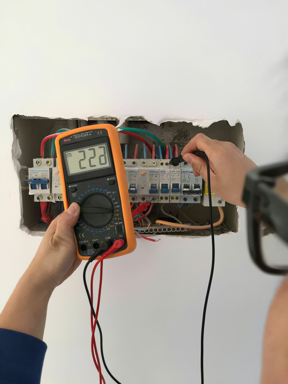 Uninterrupted power, how to measure the quality of low-voltage circuit ...