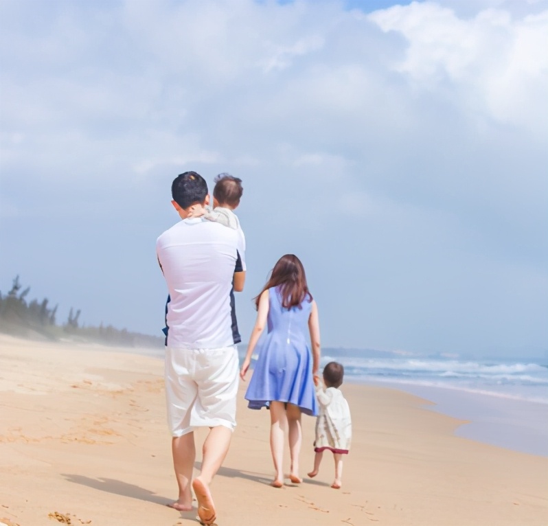 Gan Wei and Jia Yueting live a nourishing life after their divorce ...