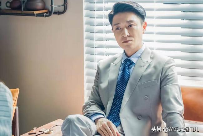 The most handsome "scumbag" Li Zonghan is 45 years old, not greasy, and ...