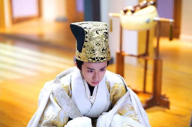 None of the 12 sons were born, Liu Yu, who personally overthrew Song ...