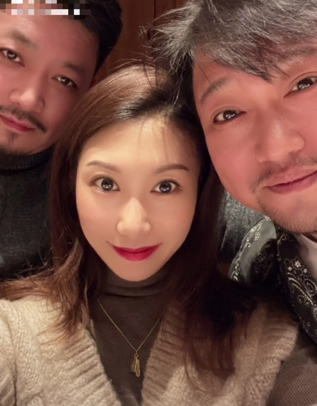 Family portrait of actor Jia Bing exposed in Spring Festival Gala ...