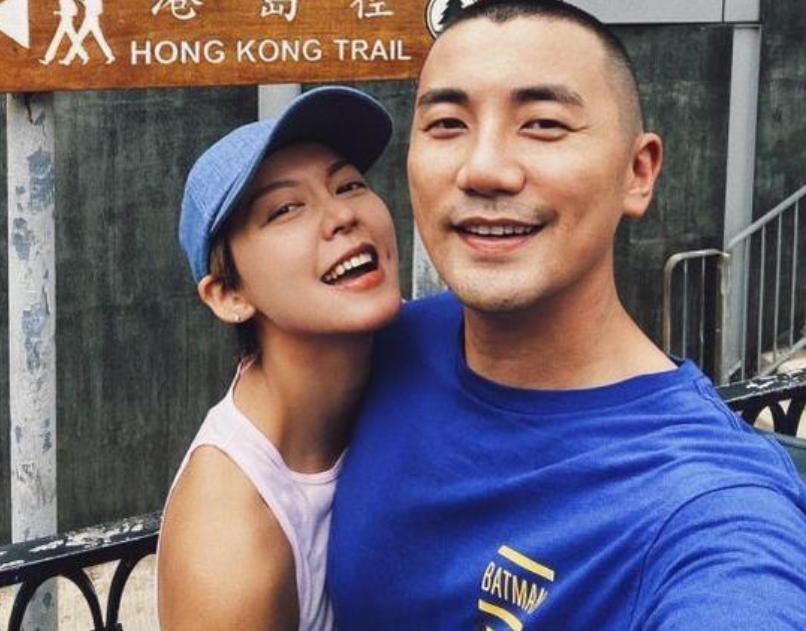 Hong Yongcheng announced his marriage, confidant Huang Cuiru sent a ...