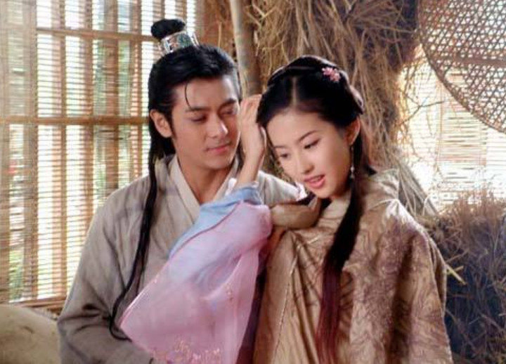 No matter how powerful Duan Yu is, he can't beat Xiao Feng. After all ...