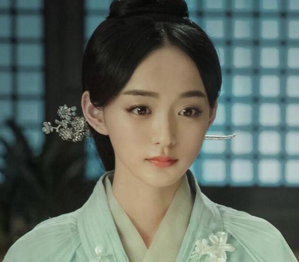 "Beautiful and ruthless" He Hongshan: 33-year-old and 18-year-old face ...