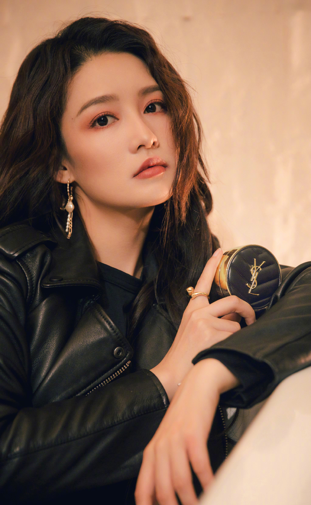 "Drumstick" girl - Li Qin - iMedia