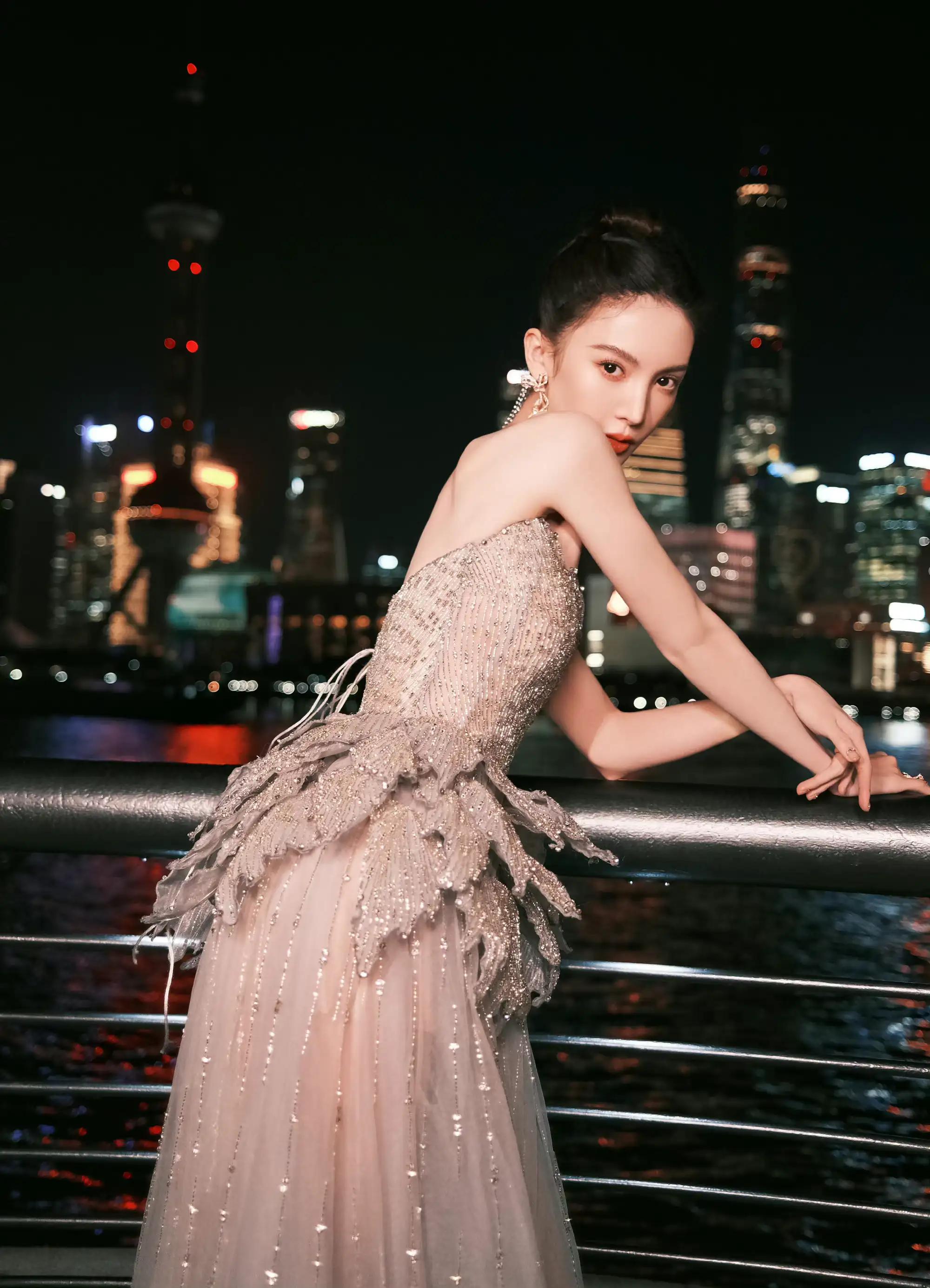 Yang Mi, Chen Duling, Xin Zhilei, Jin Chen, Di Lieba, tonight's event ...
