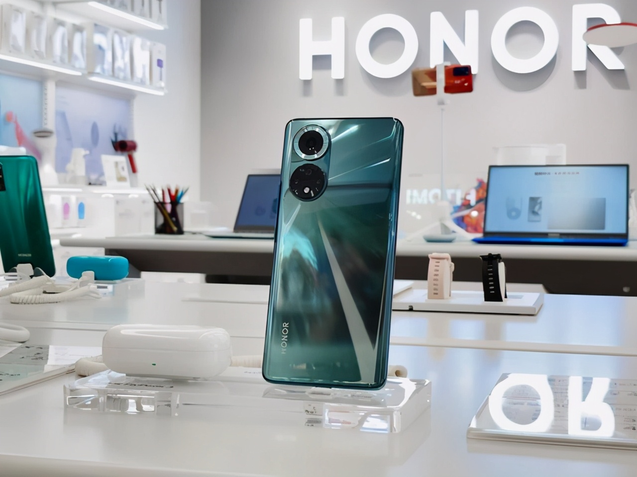 Important information of Honor 50 series is exposed!AnTuTu scored ...