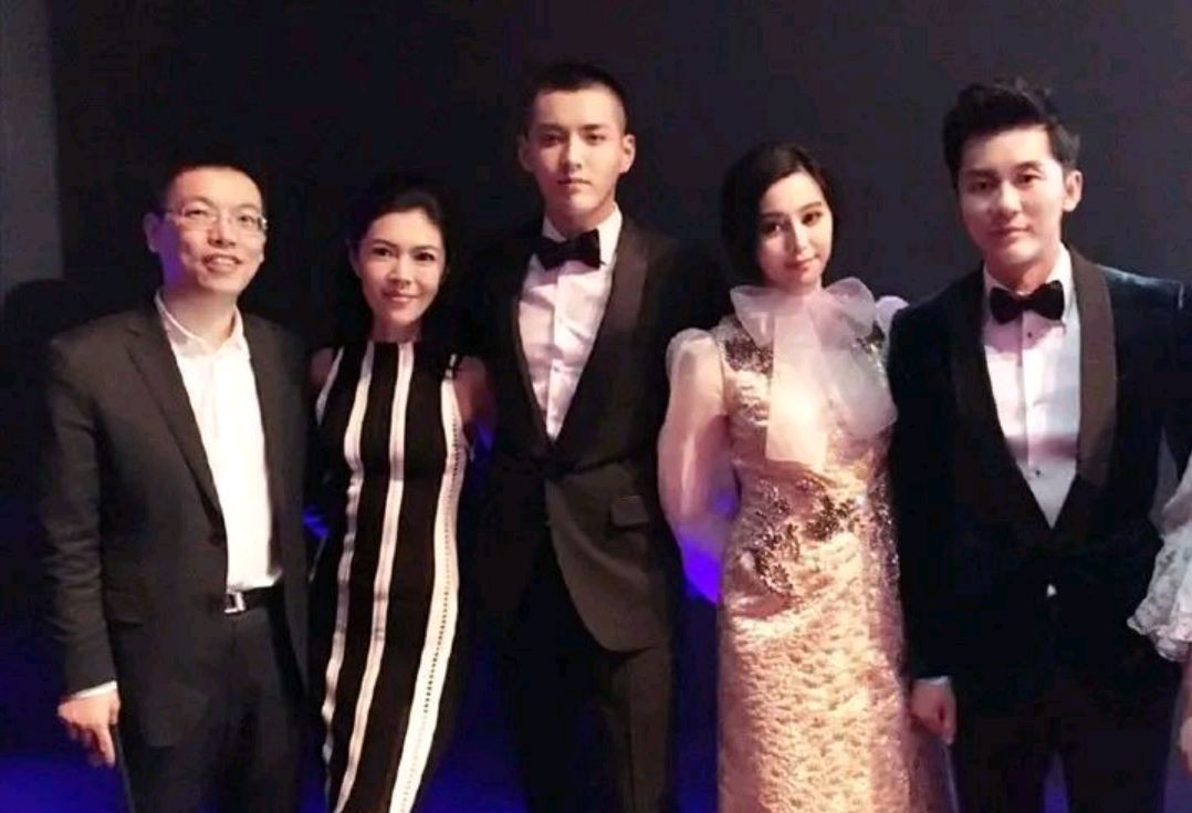 41-year-old Su Mang has loved Wu Yifan for many years and has never ...