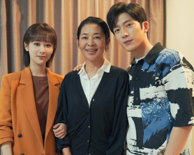 "Manslaughter" director Ke Wenli has another new work, starring Yang Zi ...