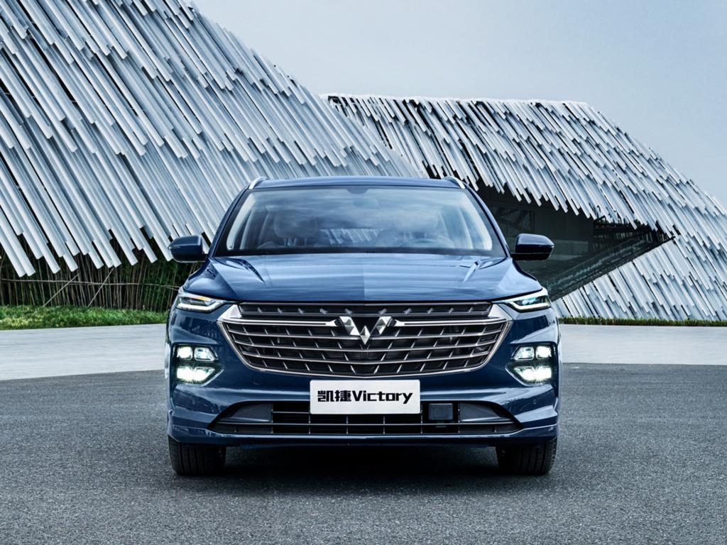 C-NCAP head-on collision caught fire, and Wuling Capgemini only ...