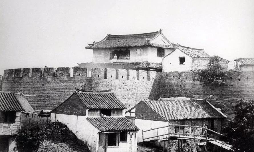 In 1947, Japanese war criminals escaped from prison, pretending to be a ...