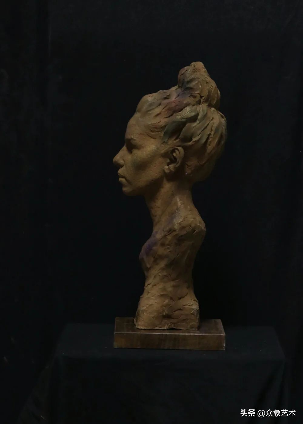 Thor Larsen figure sculpture - iNEWS