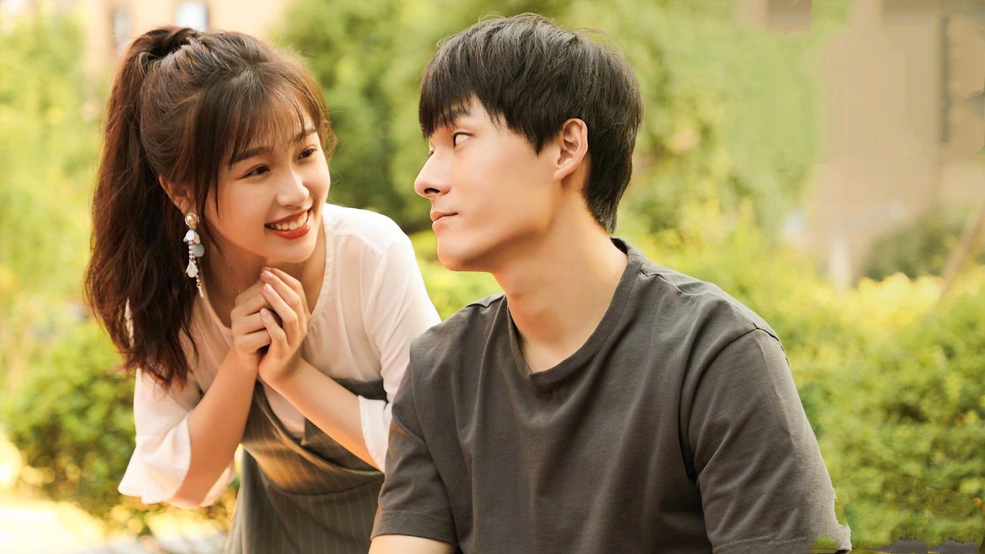 Sister and brother love the script, have you got it? - iMedia