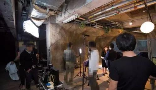 Sneak into the Japanese AV filming scene, it turned out to be like this ...