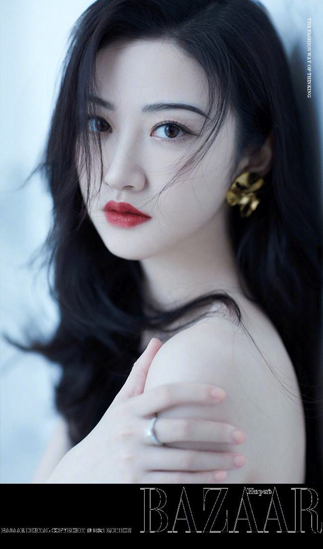 The classical beauty of Chinese makeup - iNEWS