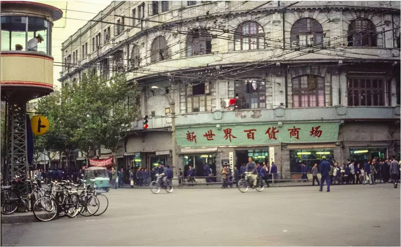 Old photos of Shanghai in the 1980s, Shanghai Railway Station and ...