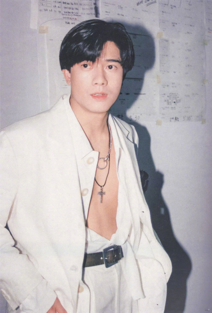 Hong Kong male celebrities, when they were young, they really made ...