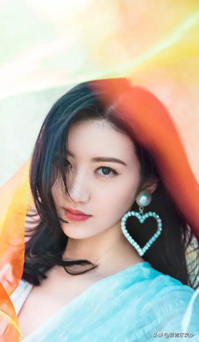 Jing Tian's latest photo album - iNEWS