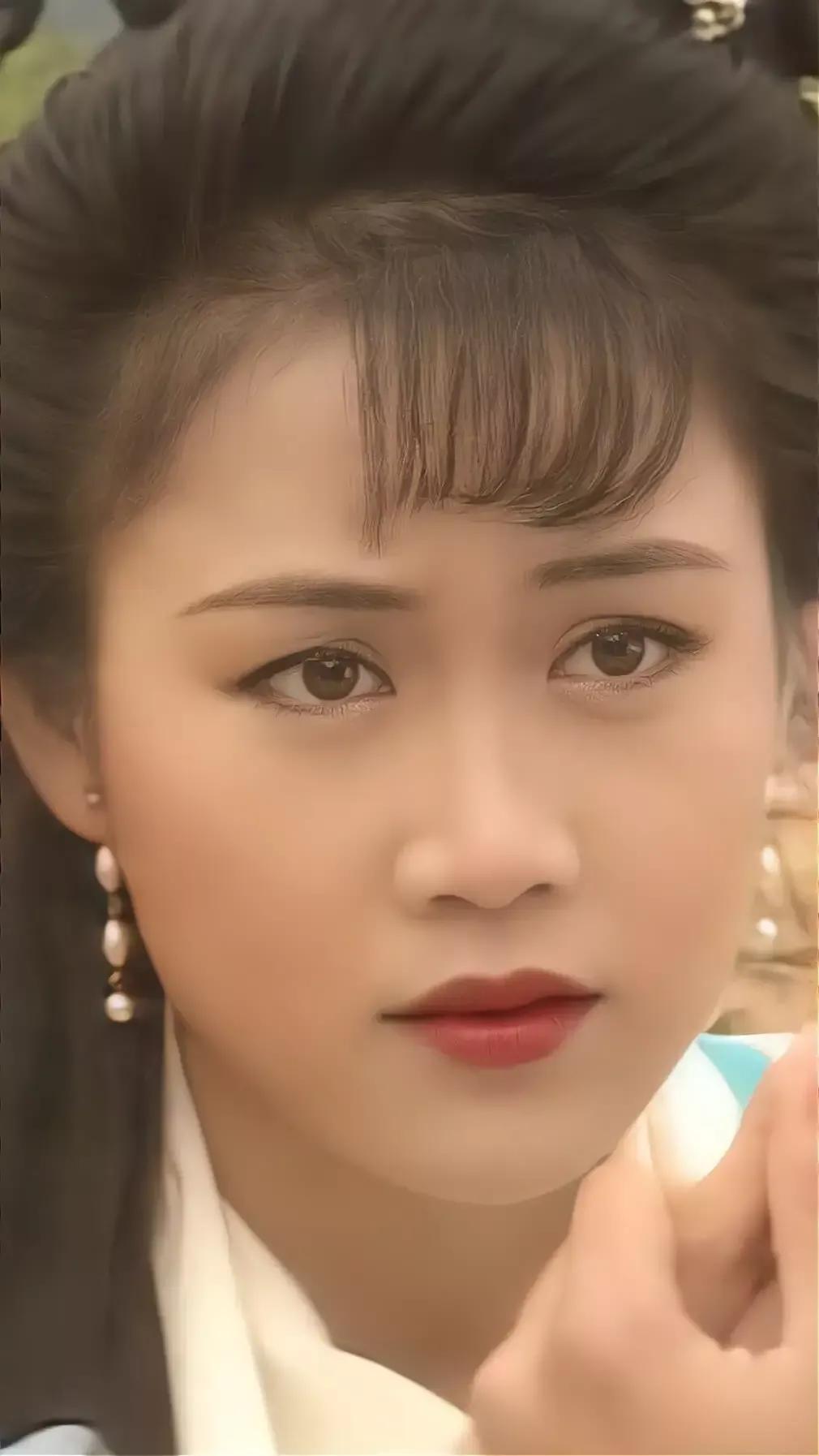 Qian Jiao Bai Mei Liang Xiao Bing - iNEWS