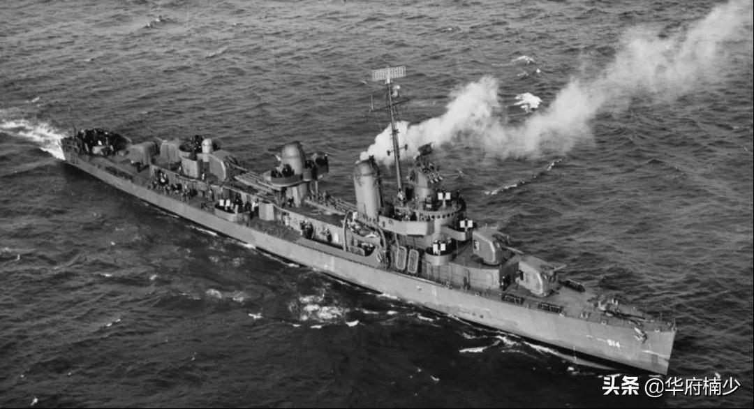 One of the warships with the most advanced weapons and technology at ...