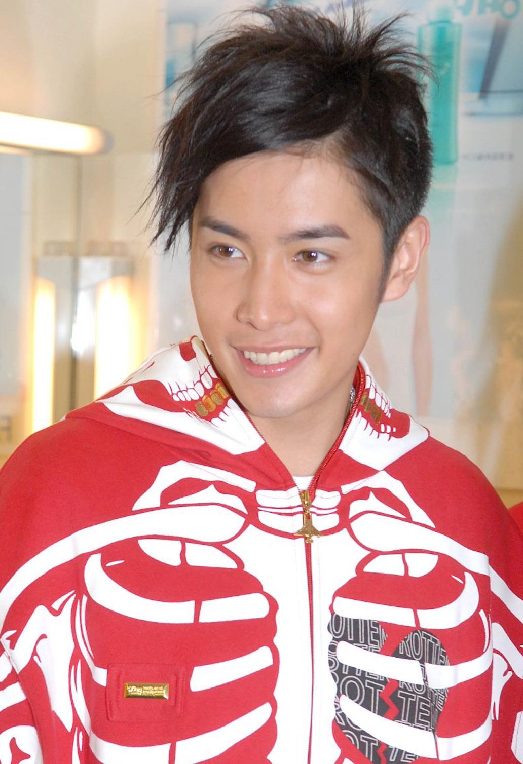 Li Rilang immigrated to the mainland and has obtained a residence ...