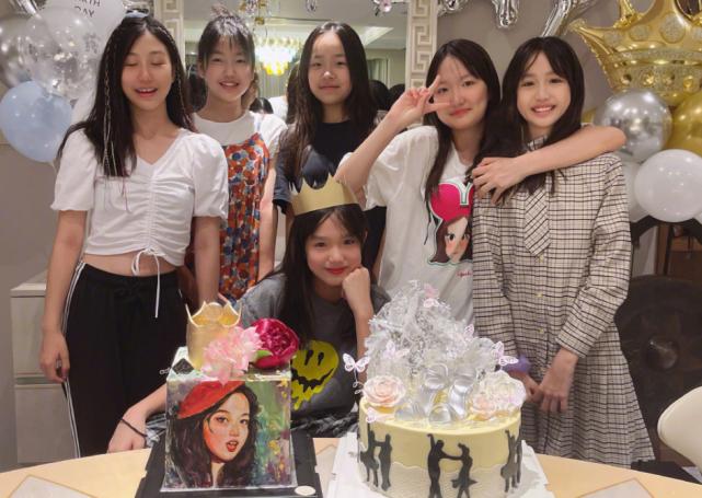 Christy Chung celebrates her daughter's birthday!Take a family portrait ...