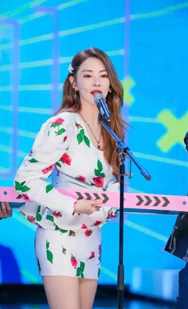 Xie Na has been away for four months, but "Quick Book" has reappeared at the peak of ratings. No ...